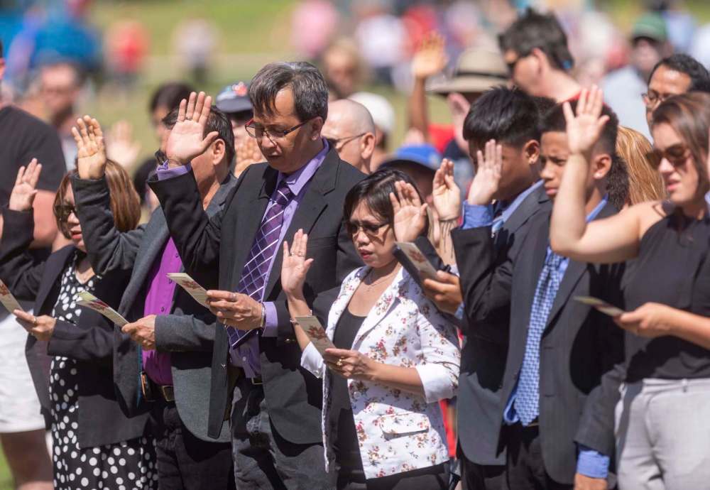 Ceremony welcomes dozens of new Canadian citizens – Winnipeg Free Press