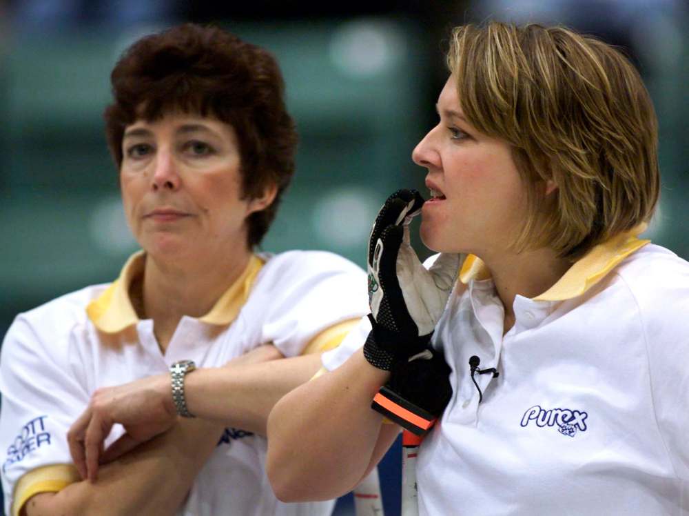 Legendary curler Janet Arnott dies – Winnipeg Free Press