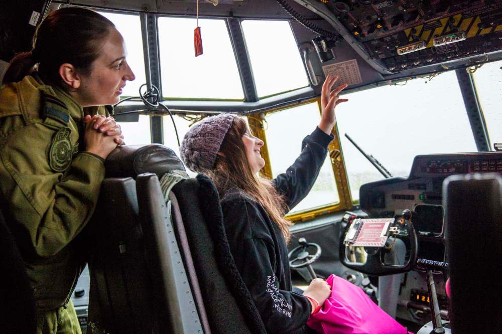 Dreams of future pilots take flight at Girls in Aviation Day – Winnipeg ...