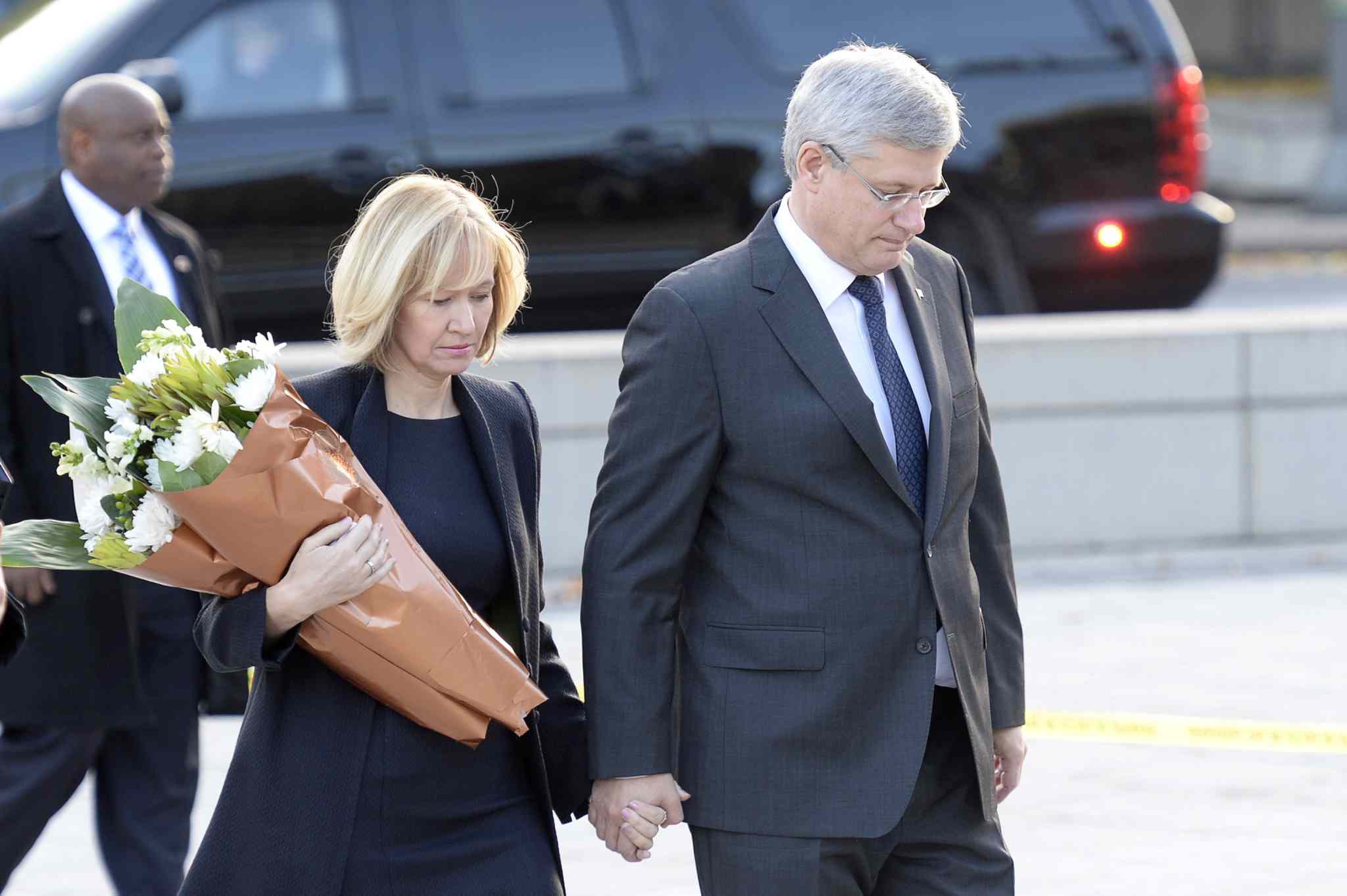 MPs return to Parliament day after Ottawa shooting – Winnipeg Free Press