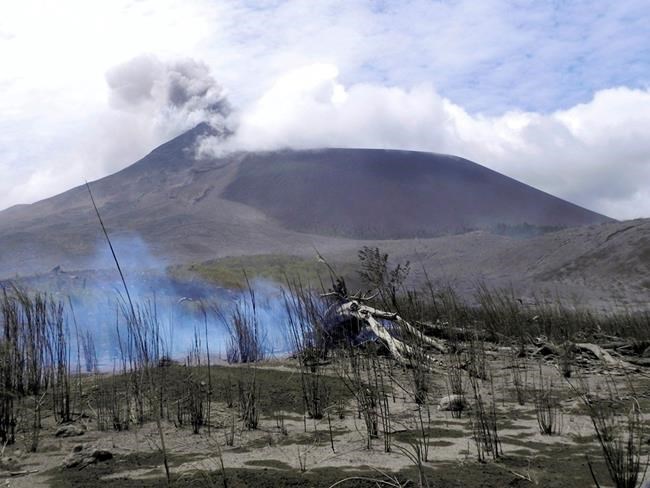 Indonesia’s Soputan volcano erupts, ejecting thick ash – Winnipeg Free ...
