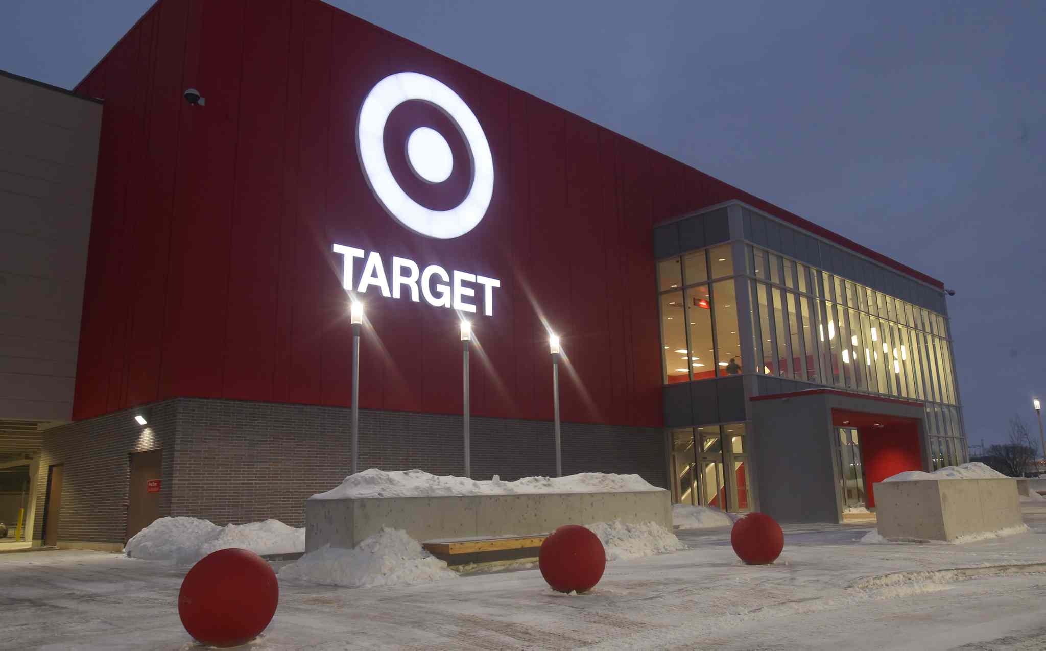 Shindico confident new tenant to replace Target can be found – Winnipeg ...