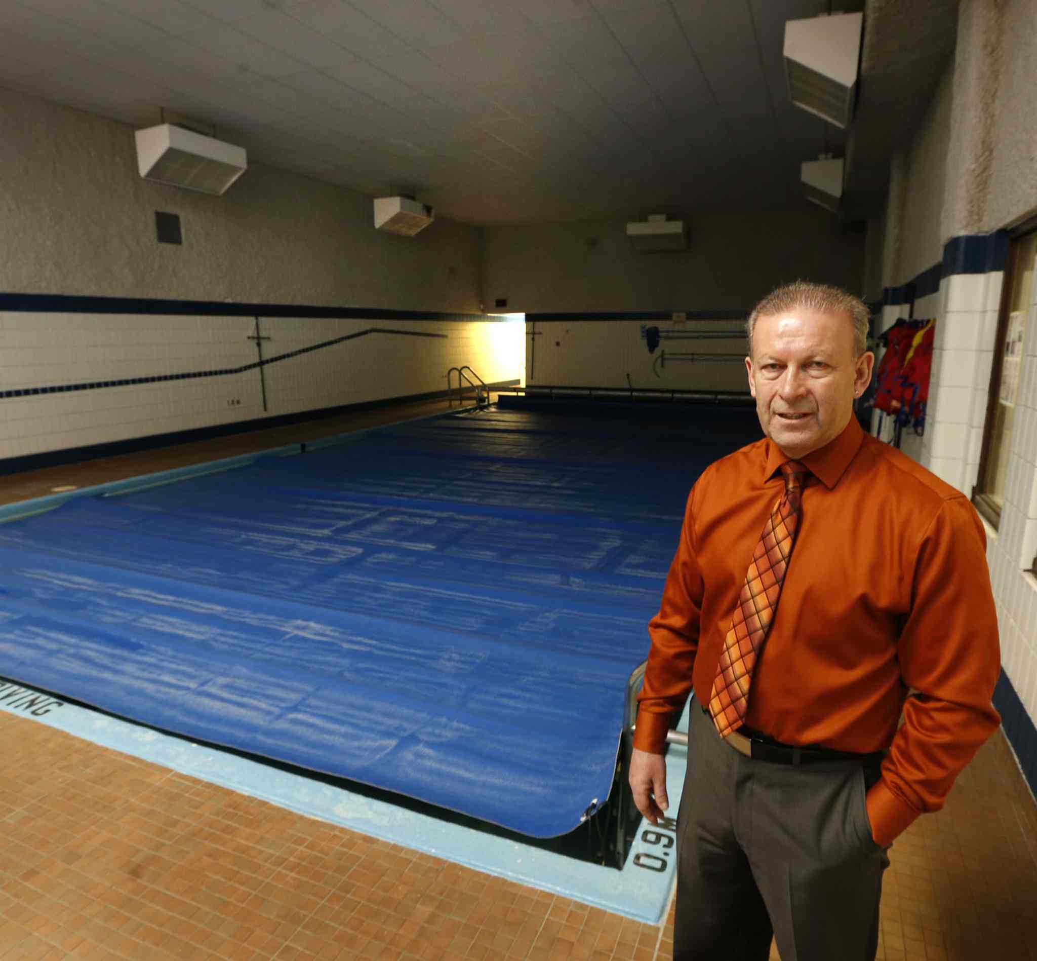 Bowman says city looking at ‘efficiencies’ to cut pool costs – Winnipeg ...