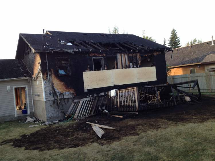 Overnight fire ruins Fort Whyte home – Winnipeg Free Press