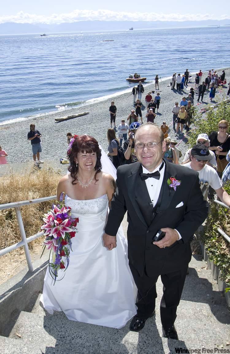 Fonyo finally ties knot after several false starts – Winnipeg Free Press
