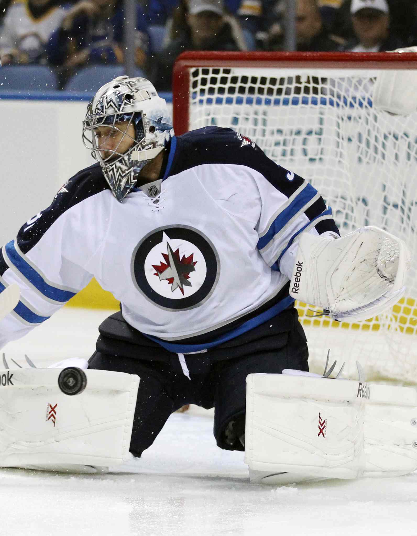 Steady Pavelec sets stage for Winnipeg’s late rally, OT win – Winnipeg ...