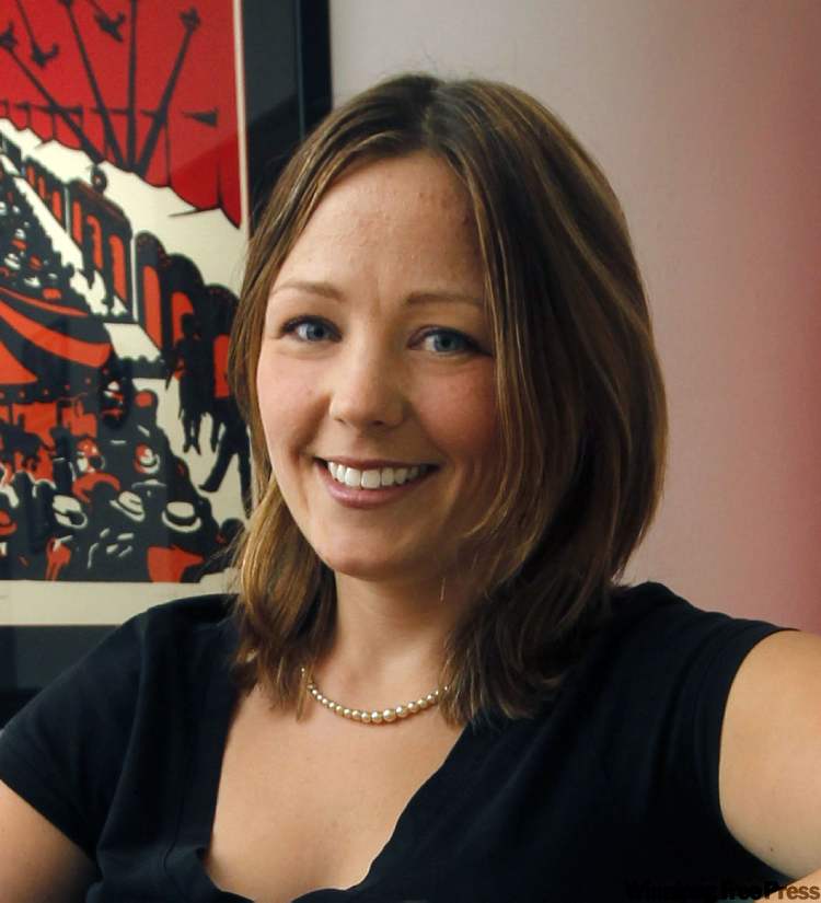 On the NightTable / Sara Stasiuk – Winnipeg Free Press