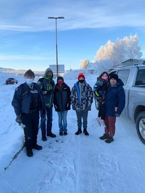B.C. man who helped stranded U.S. family rewarded with new car, peanuts ...