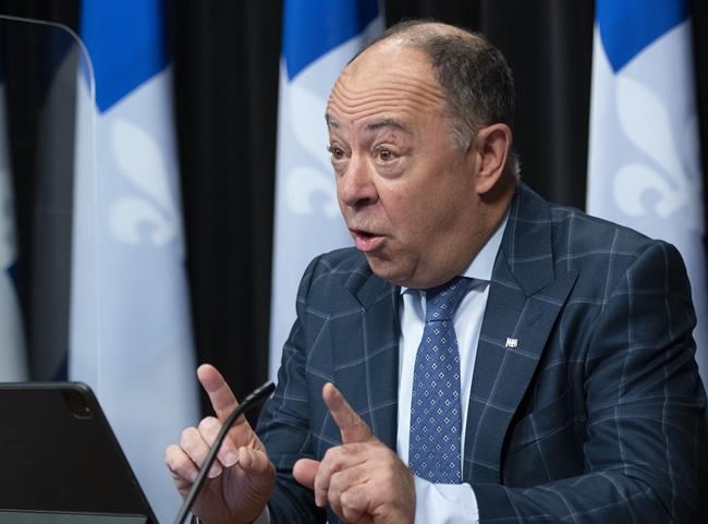 Montreal public health plans ‘suppressive’ approach to Omicron variant ...