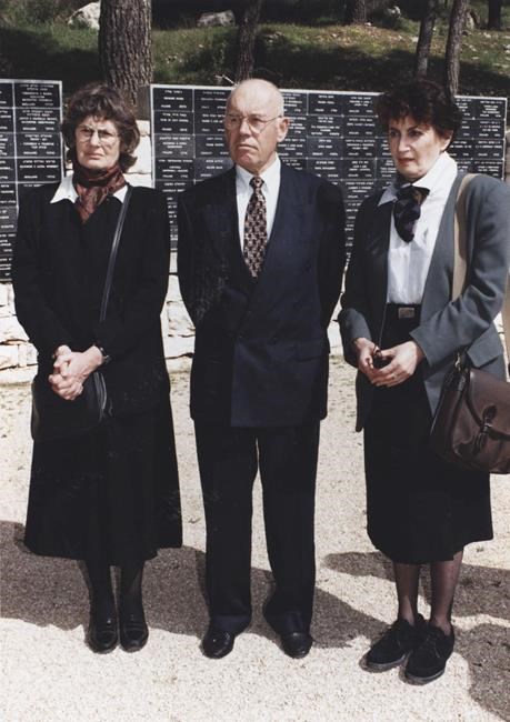 77 years after Auschwitz, Jews honor those who rescued them – Winnipeg ...