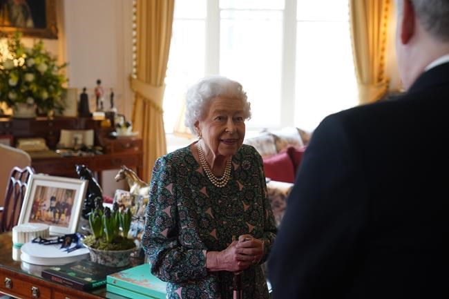 Queen Elizabeth II tests positive for COVID; mild symptoms – Winnipeg ...
