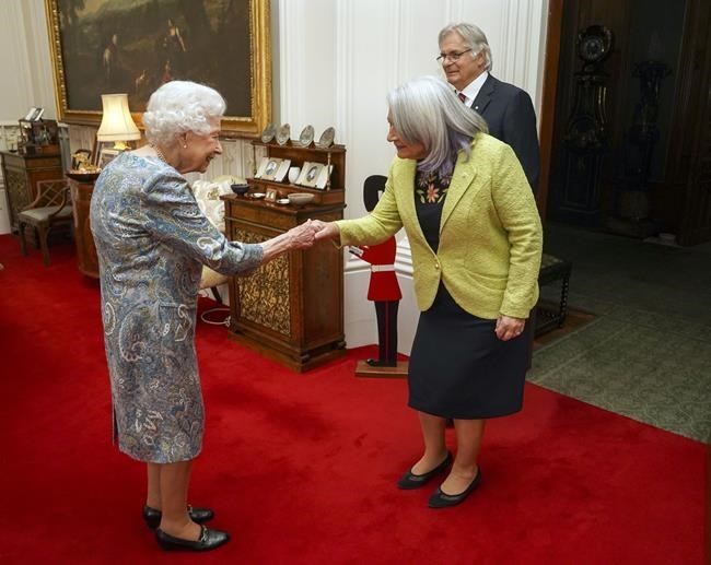 Gov. Gen. Mary Simon meets with Queen in person as she marks Platinum ...