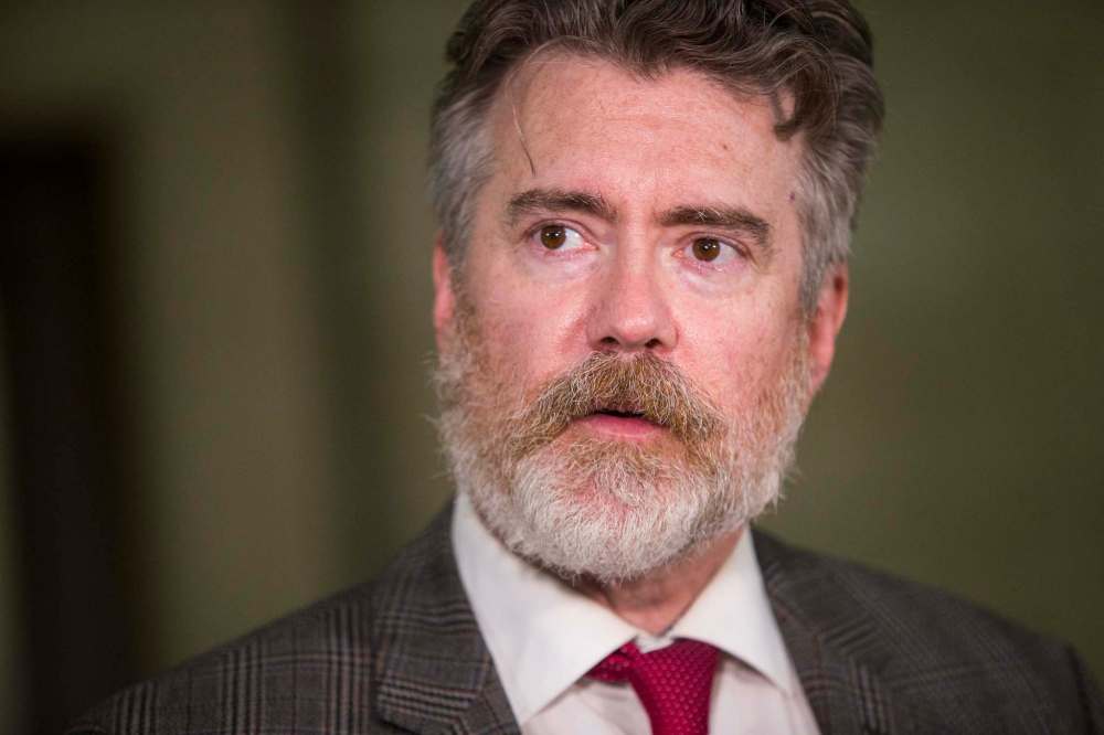 Extend emergency biz aid, critics urge – Winnipeg Free Press