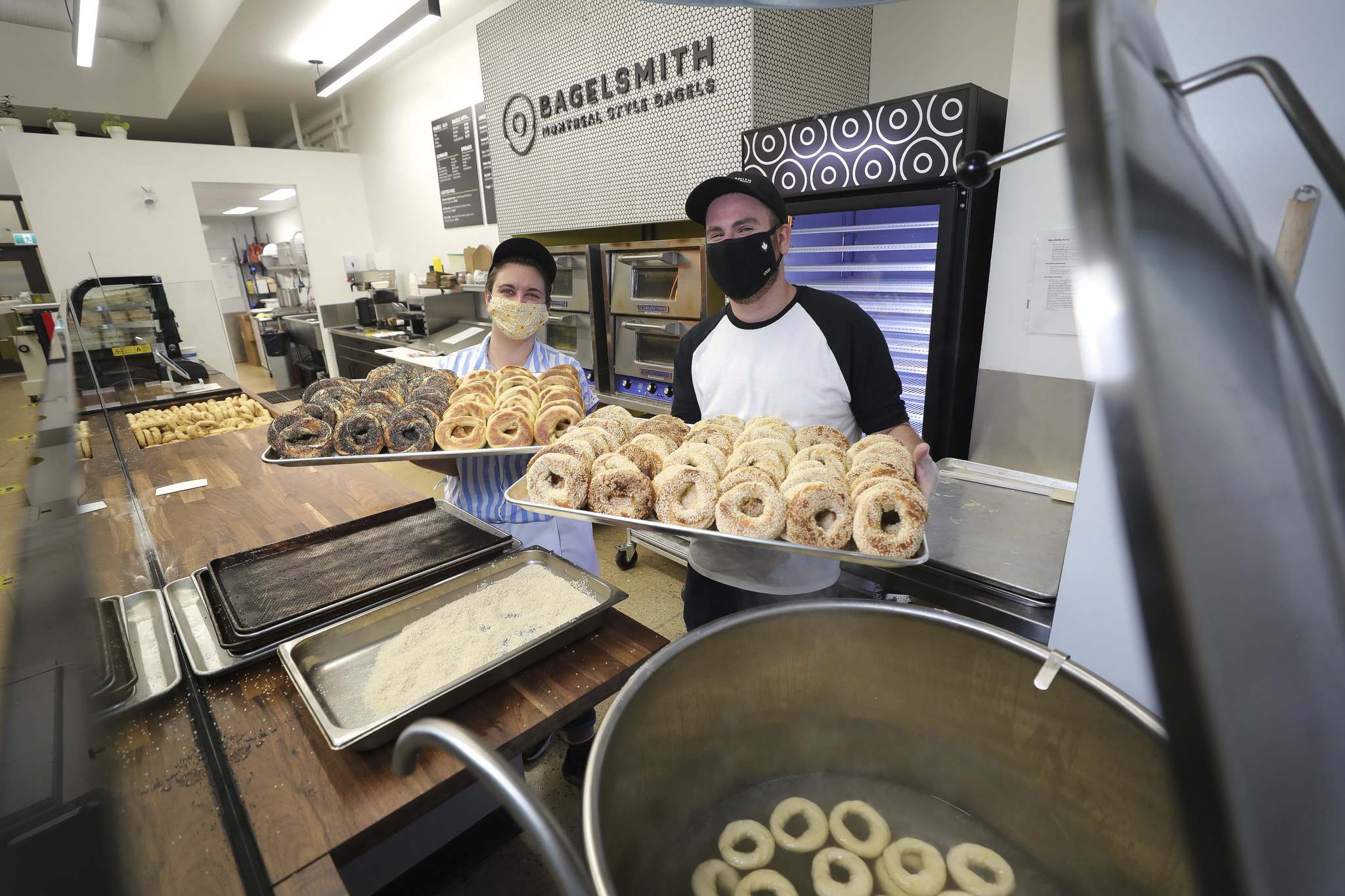 Bagel battle brewing over Jets, Habs – Winnipeg Free Press