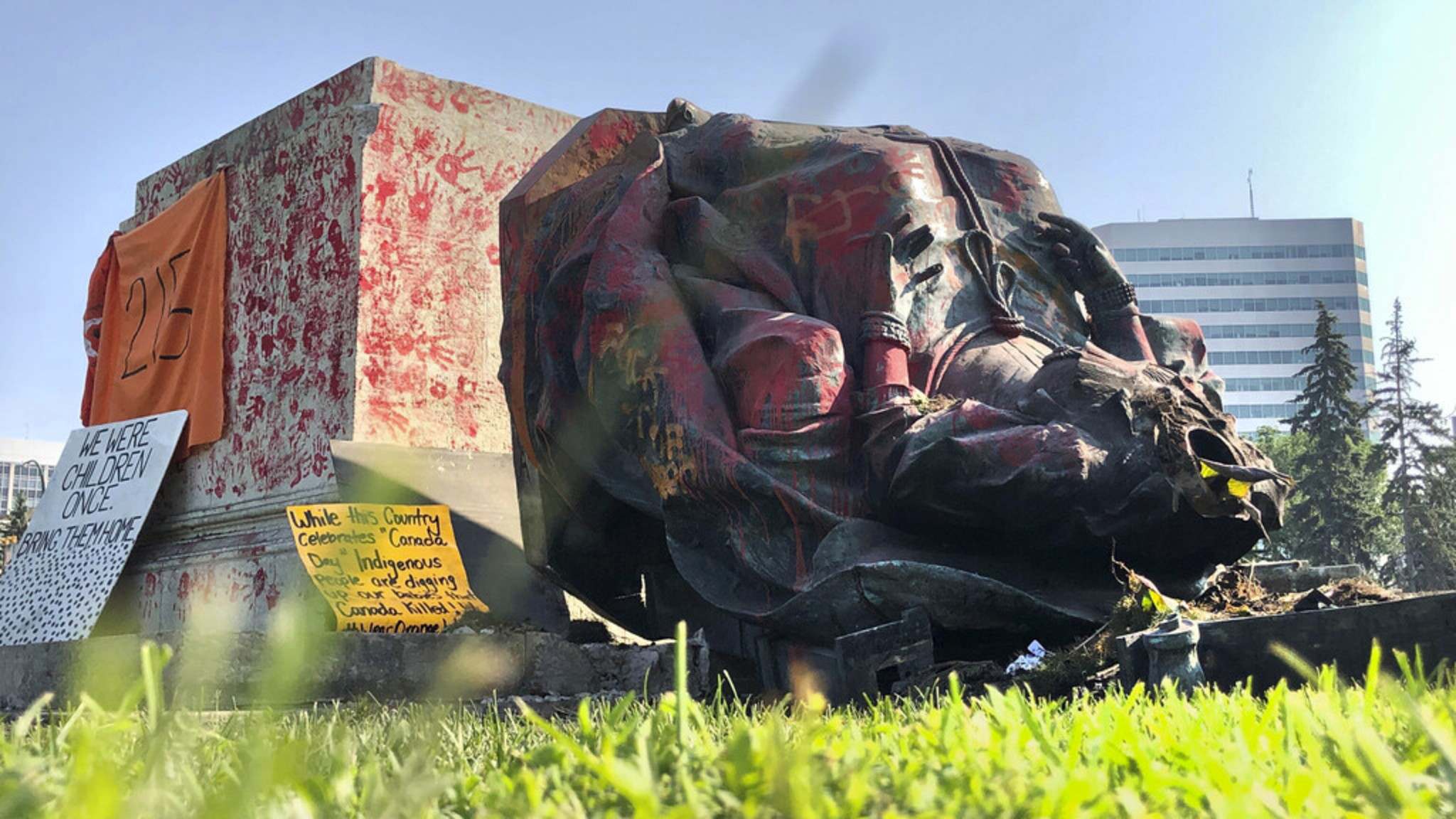 No charges for Canada Day toppling of statues – Winnipeg Free Press