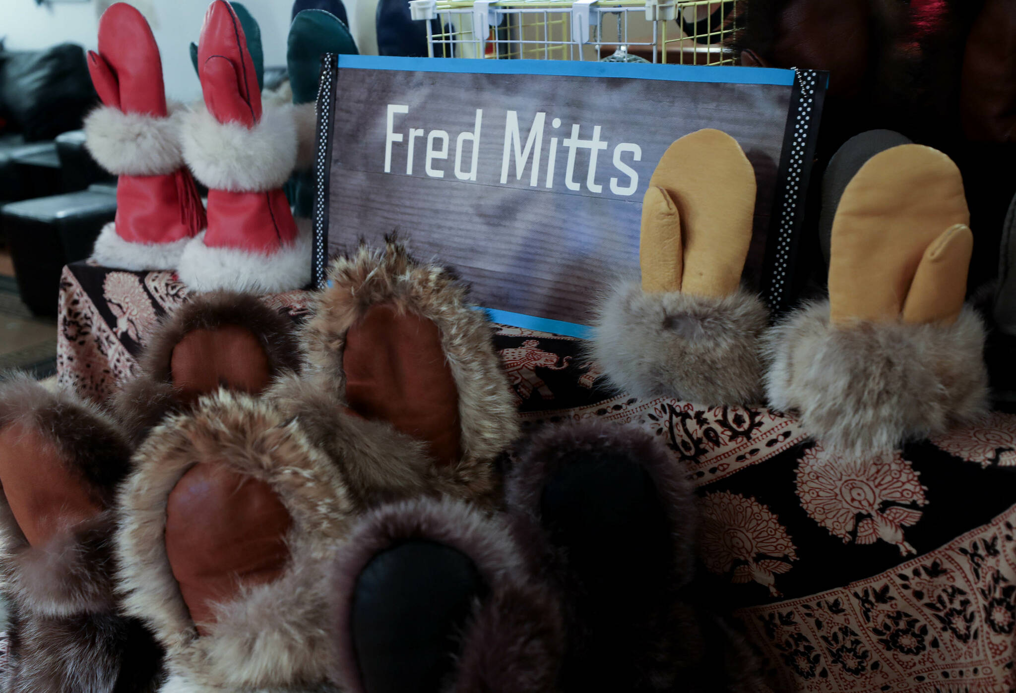 If the mitt fits… – Winnipeg Free Press