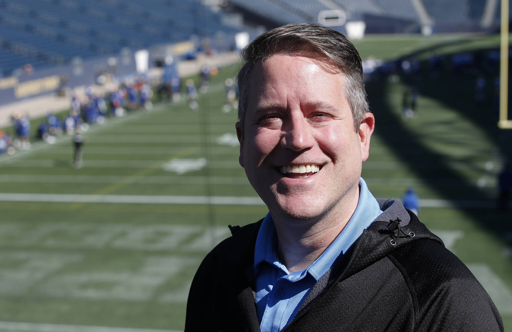 New voice ready for kickoff – Winnipeg Free Press