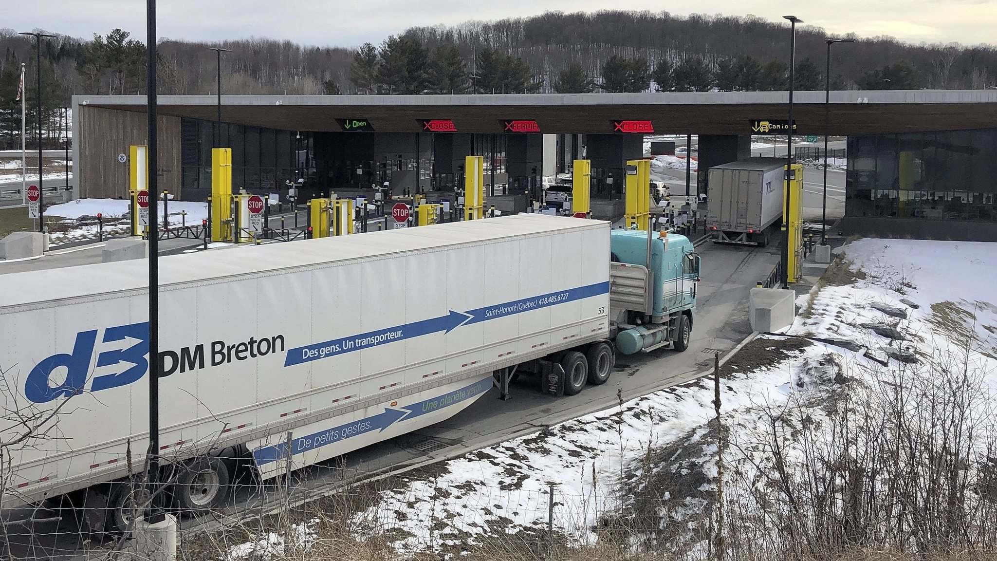 Trucks must continue to roll at Canada-U.S. border – Winnipeg Free Press