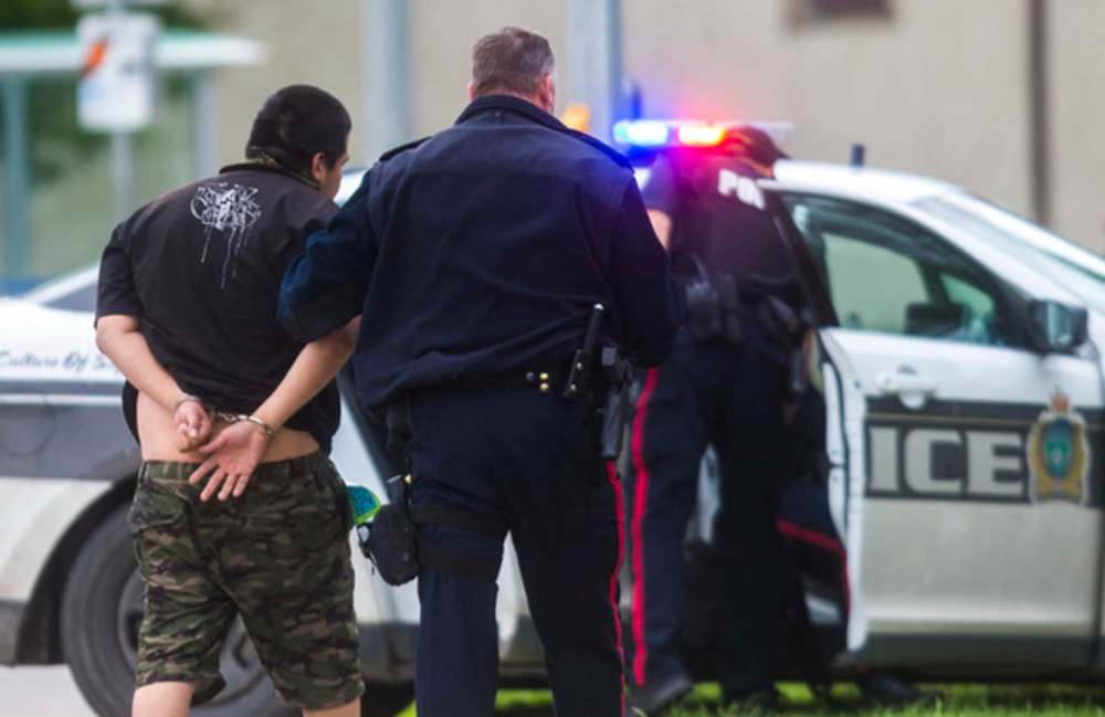 Top cops call for decriminalization of personal drug use – Winnipeg ...