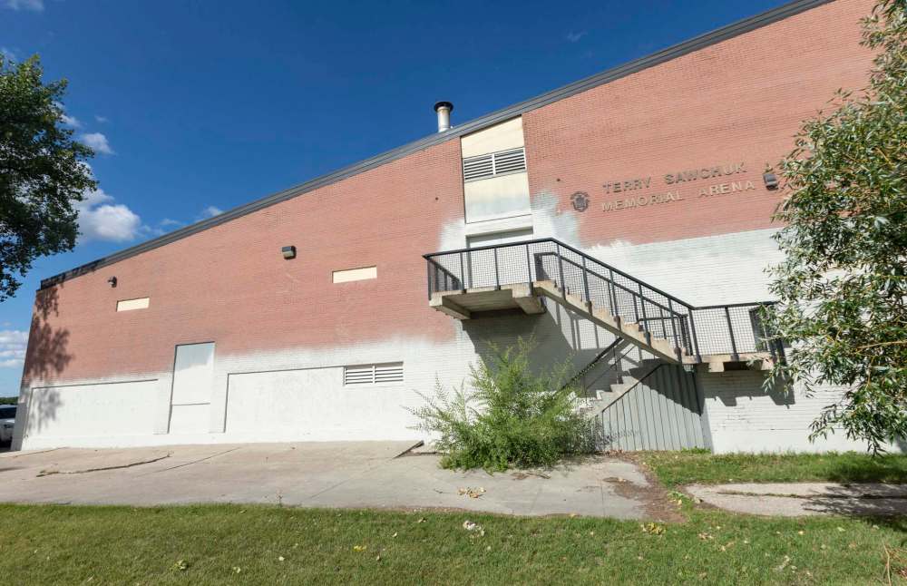 City sets date for first round of arena reopenings – Winnipeg Free Press