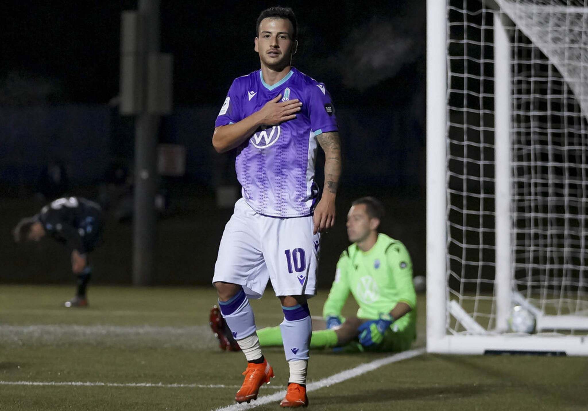 Bustos boosts MVP campaign with CPL-record 4-pointer – Winnipeg Free Press
