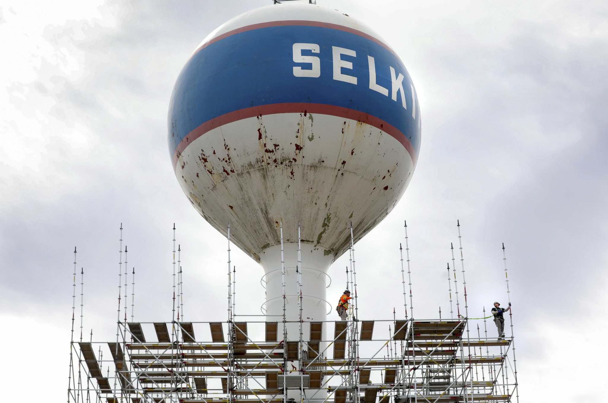 Selkirk ‘renewal’ reflected in water tower repaint – Winnipeg Free Press