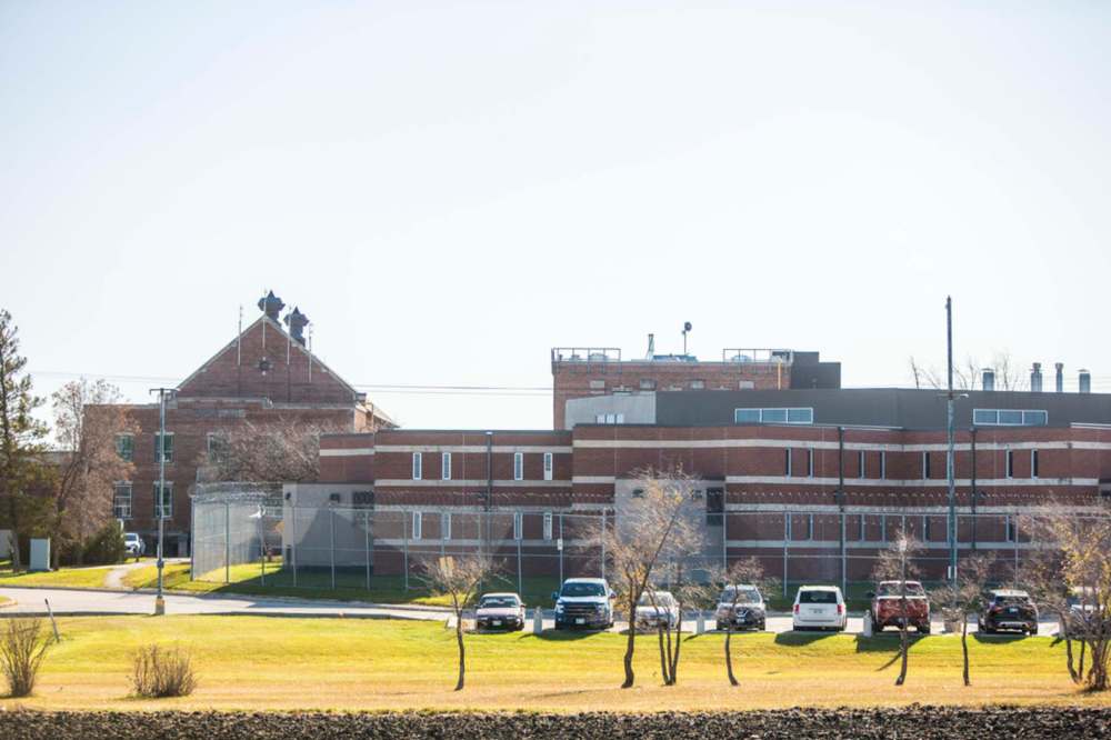 Immunization teams deployed to Manitoba jails – Winnipeg Free Press