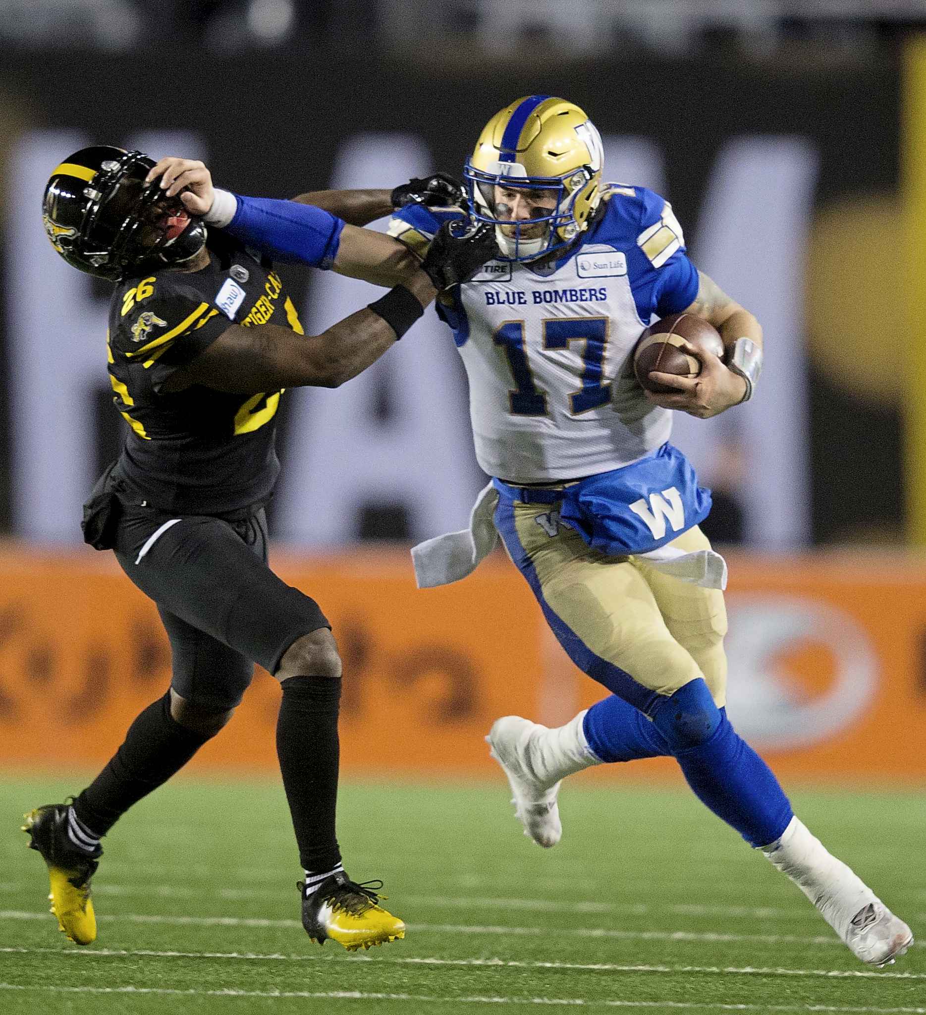 Streveler sneaks into NFL game – Winnipeg Free Press