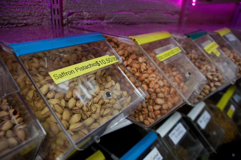 Worth waiting in line: Roasted Nut Factory’s jumbo cashews and ...