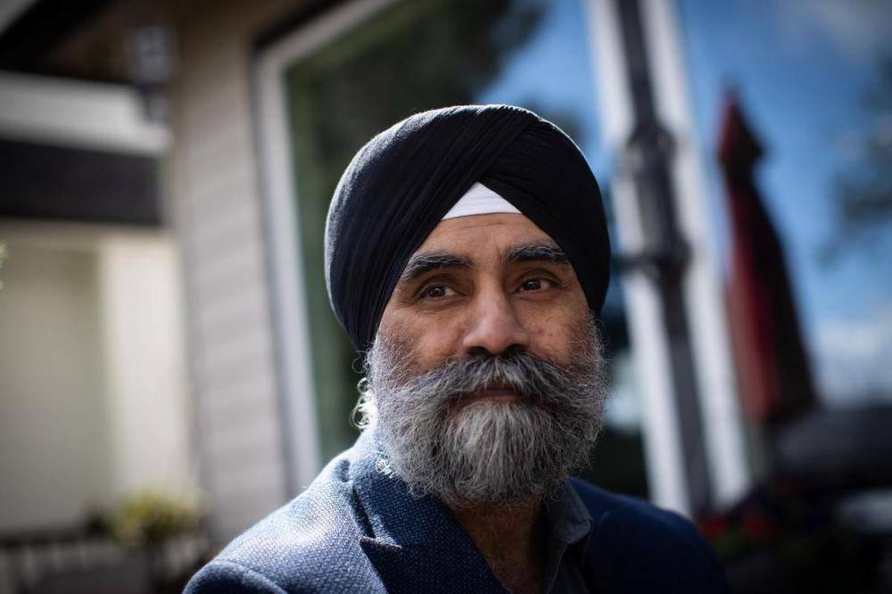 Thirty years ago, he became the first Mountie to wear a turban. Here’s ...