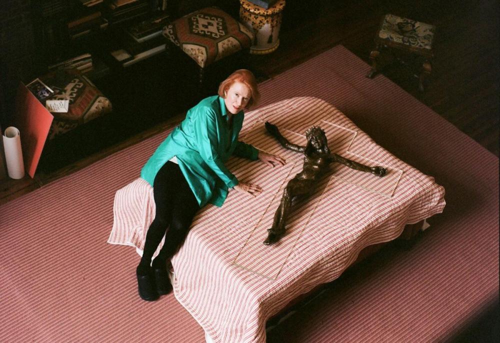 Edwina Sandys once drew for Winston Churchill. Now, she’s carved a ...