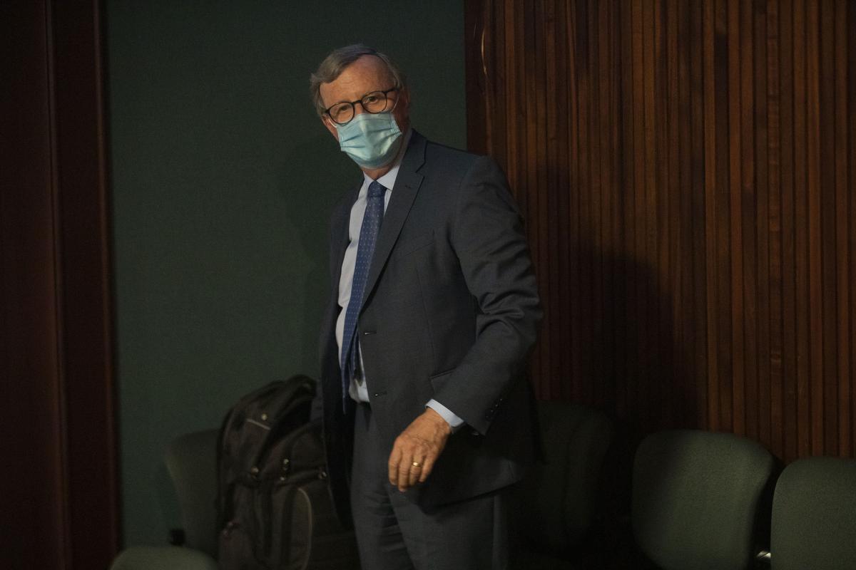 Dr. David Williams leaves a clear, tragic legacy as he rides off into ...