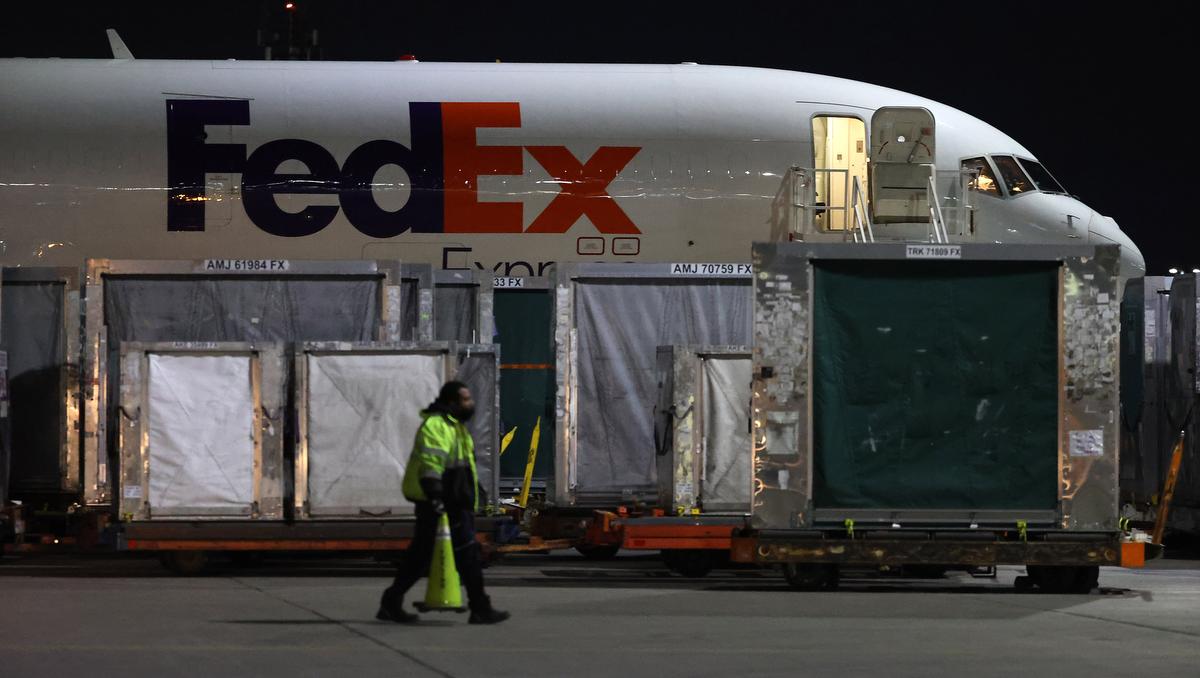 ‘COVID-19 has forever changed e-commerce’: FedEx’s Canadian head is ...