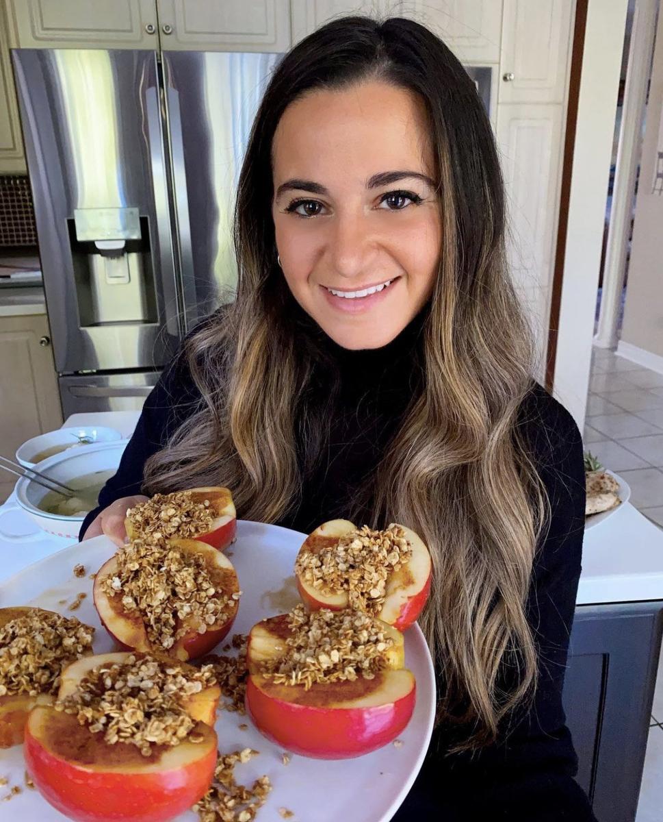 Toronto influencer built foodie following after leaving career in ...