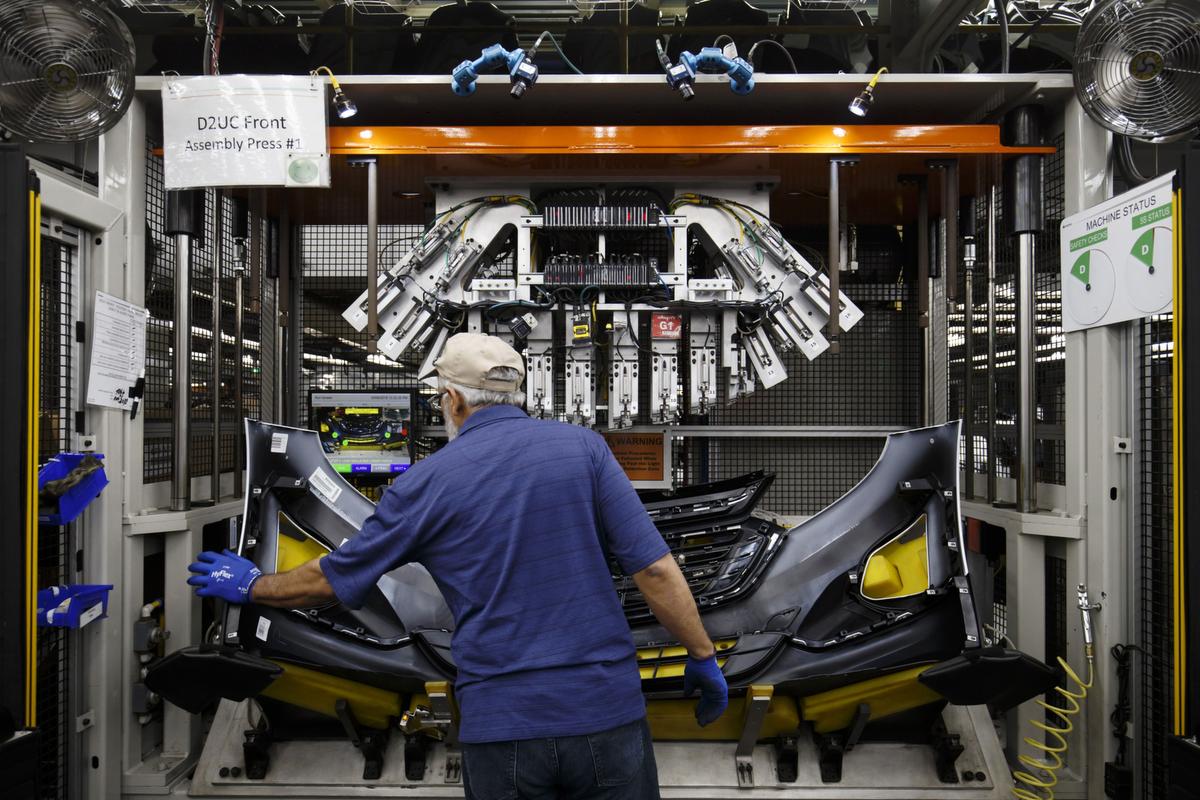 The Faceoff: Magna more than doubled its stock price over the last year ...