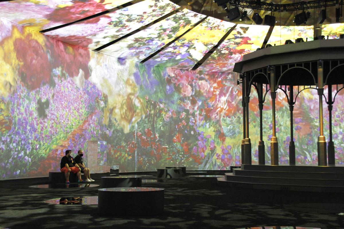 At immersive light show, Monet is no object – Winnipeg Free Press