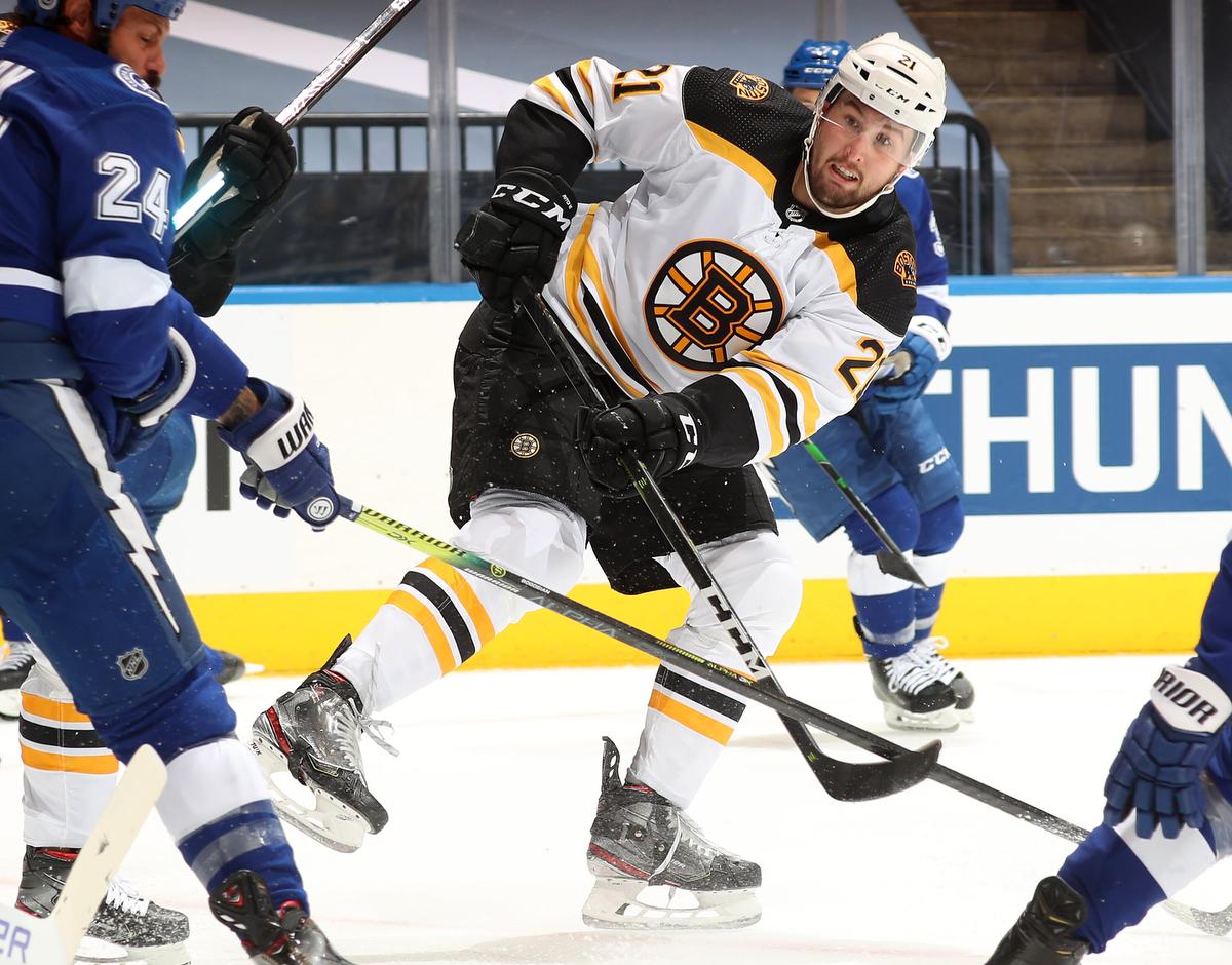 The Maple Leafs give free-agent Nick Ritchie $5 million over two years ...