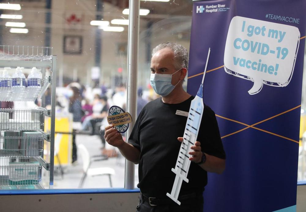 Poll suggests support for COVID-19 vaccines is growing in Ontario ...