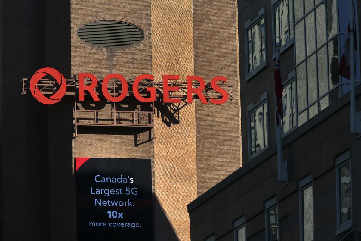 Rogers promises credits following massive wireless outage — while ...