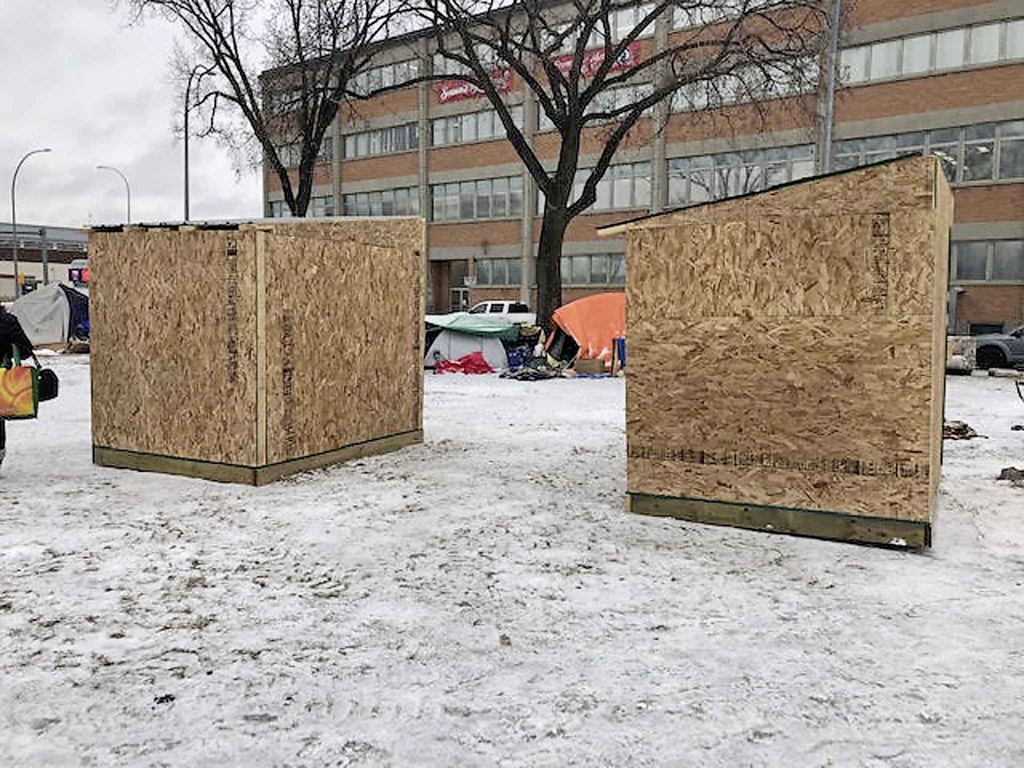 Privately donated homeless warming sheds removed by city – Winnipeg ...