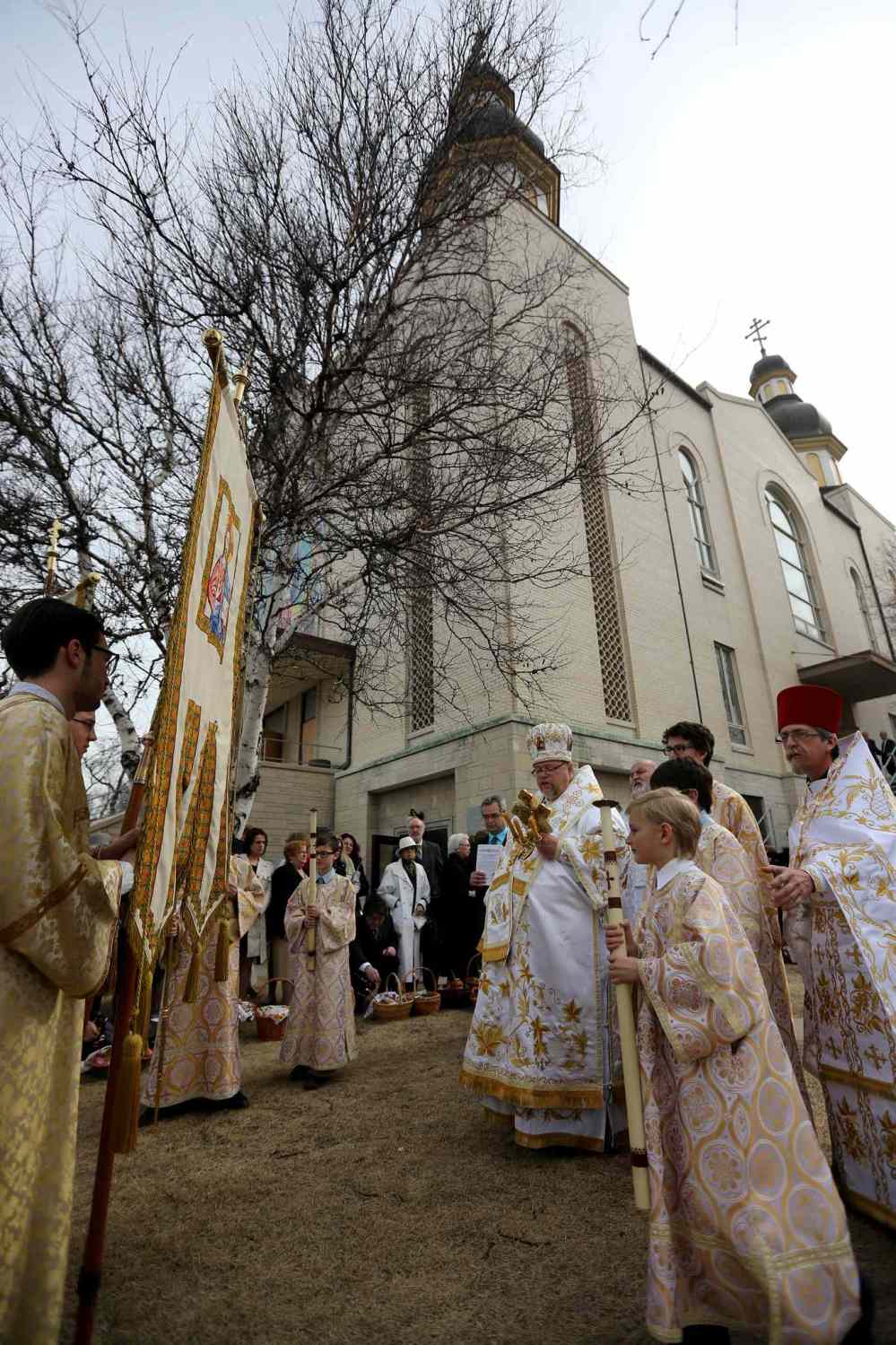 Pascha service at the Holy Trinity Ukrainian Orthodox Cathedral ...