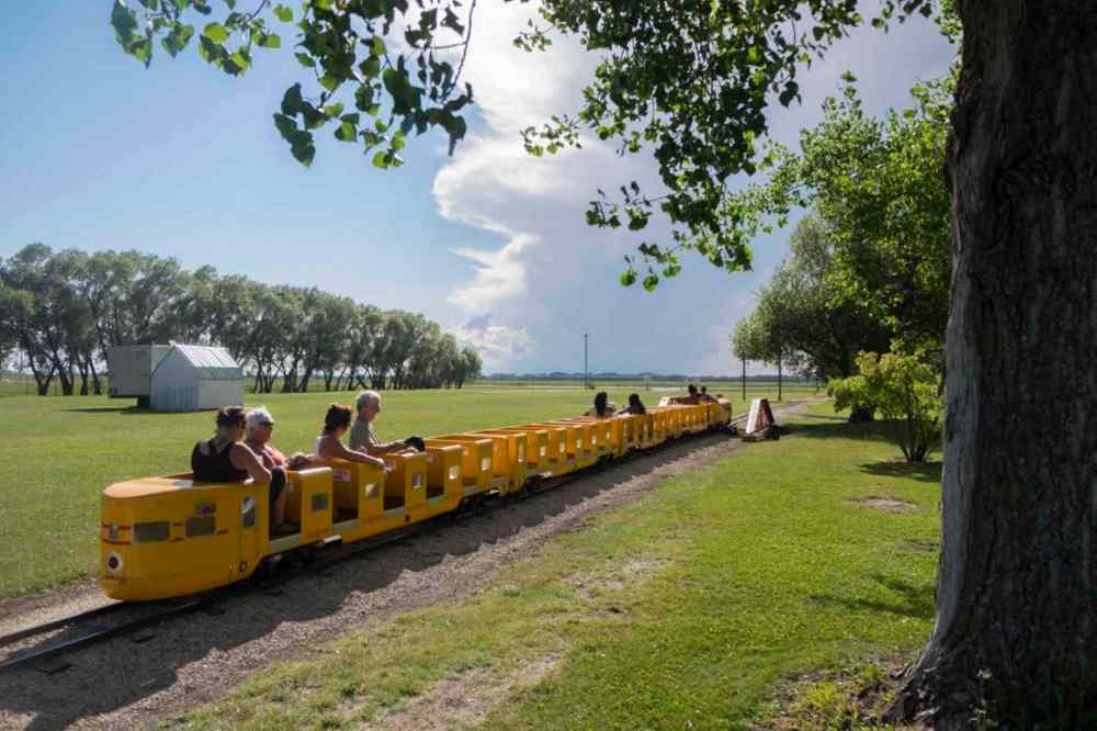 Tinkering around at Tinkertown – Winnipeg Free Press