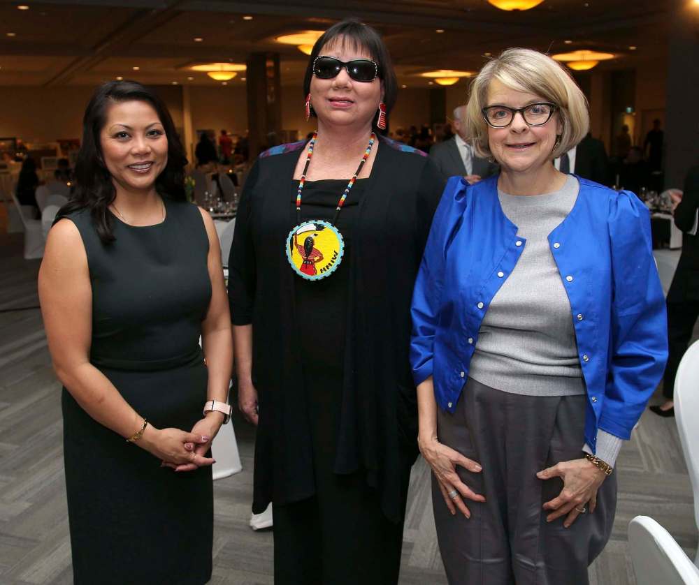 Social page – Winnipeg Free Press