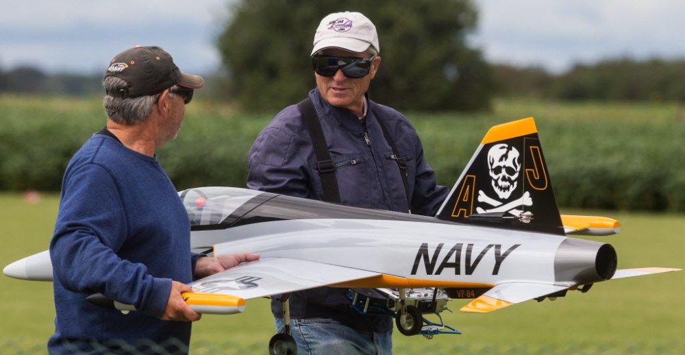 The Gimli Model Airplane Festival – Winnipeg Free Press