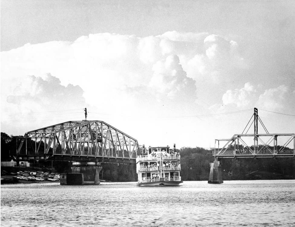 The Paddlewheel Queen – the early years – Winnipeg Free Press
