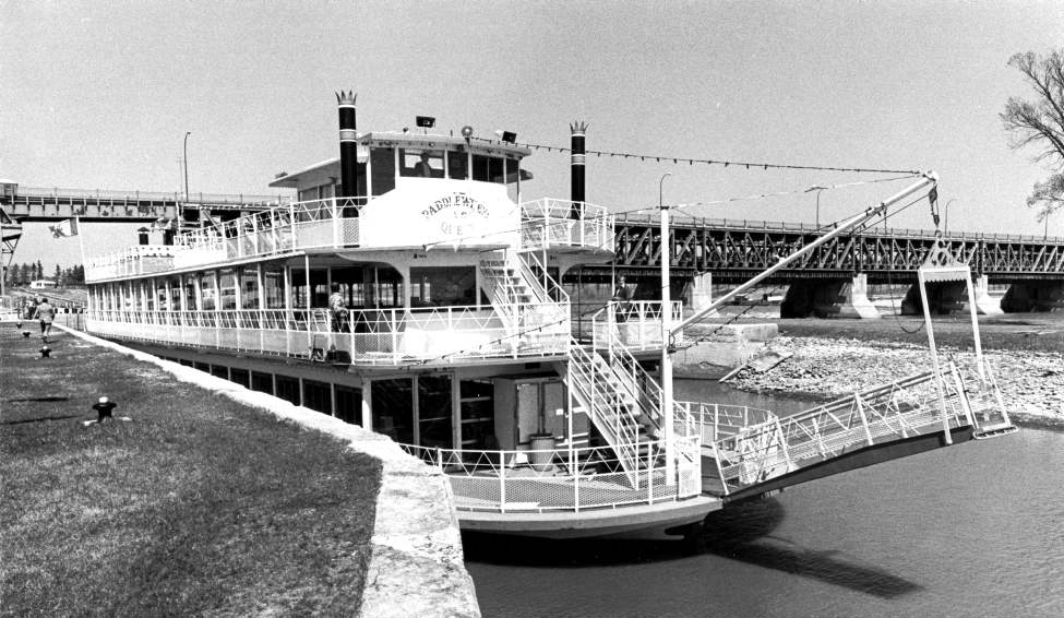 The Paddlewheel Queen – the early years – Winnipeg Free Press