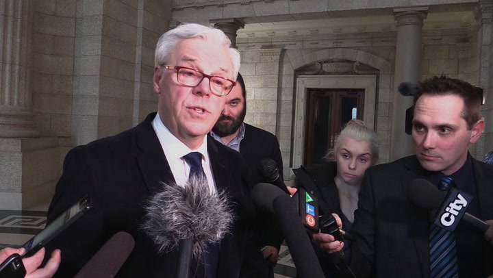 Greg Selinger’s last media scrum – Winnipeg Free Press