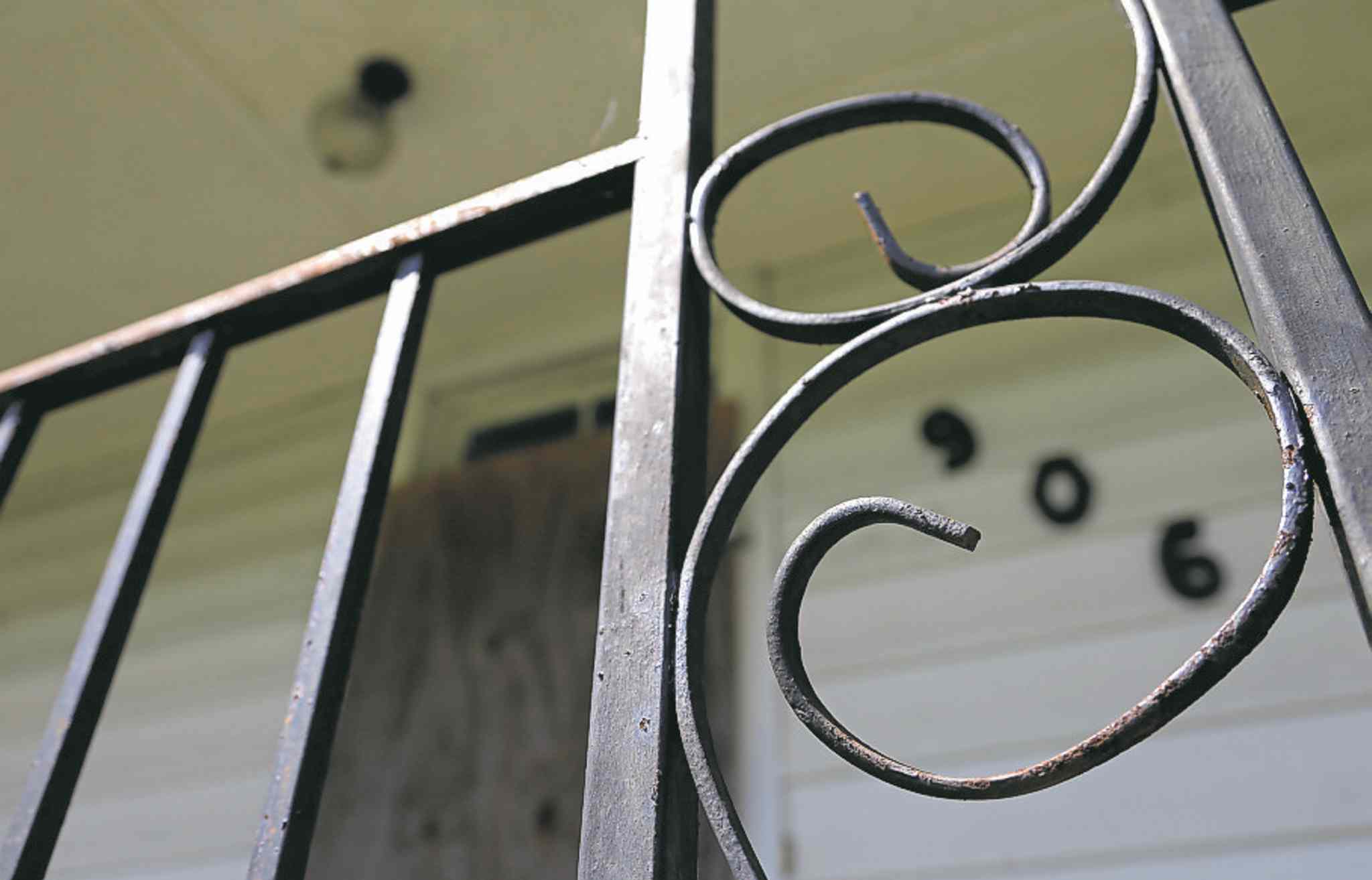 WD-40 great for preventing rust on wrought iron – Winnipeg Free Press