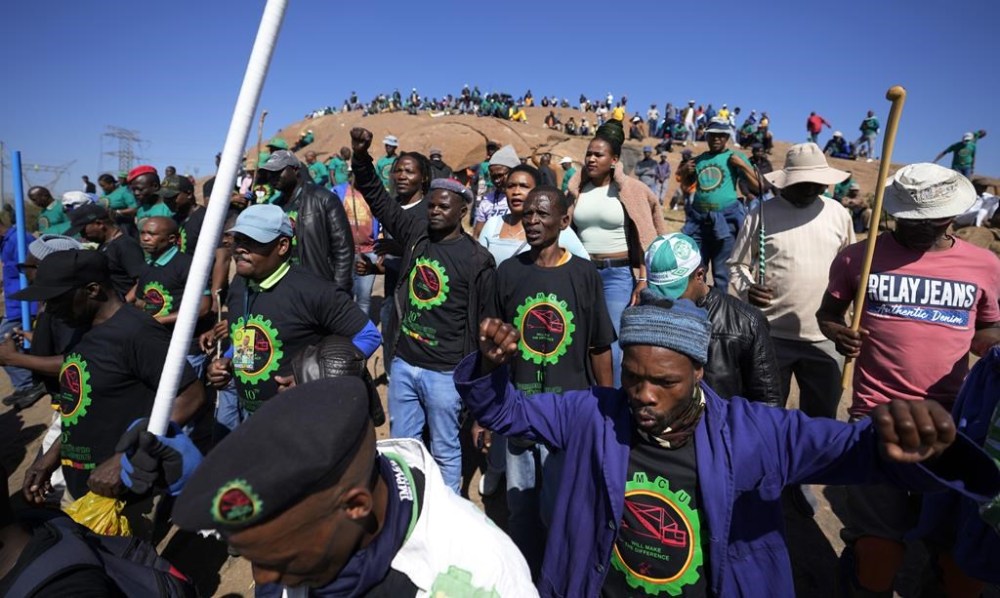South African miners mark 10th anniversary of killings – Winnipeg Free ...