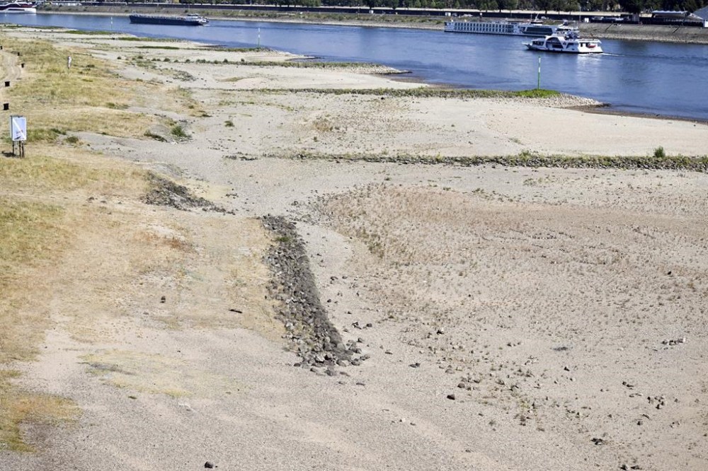 Europe drought: German industry at risk as Rhine level falls – Winnipeg ...
